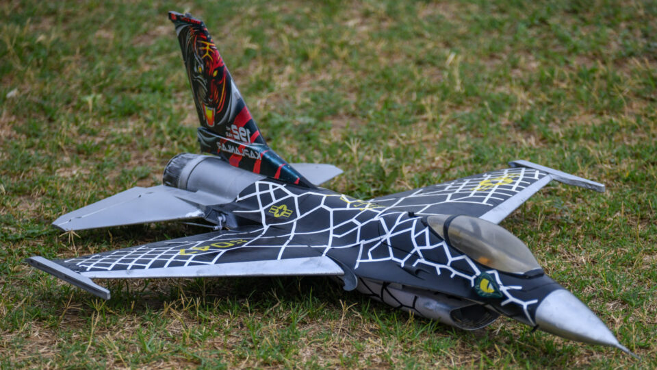 3D Printed RC Plane - OWL F-16 Falcon - 64mm | www.OWLplane.com